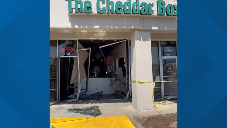 Cafe to resume operation tomorrow after car crashes into building ...