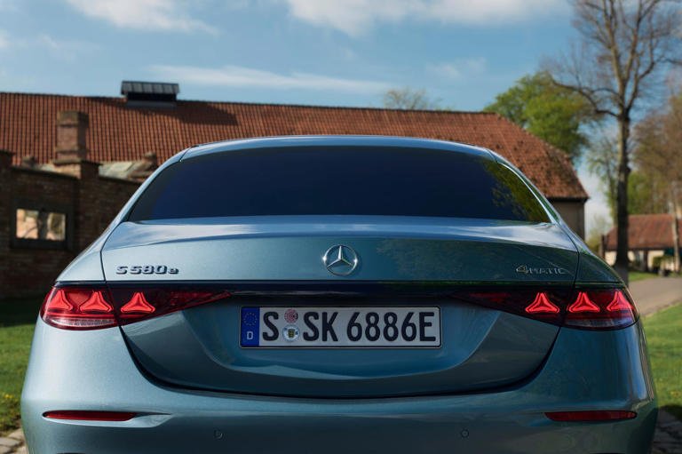2027 Mercedes-Benz S-Class drive: Not new, but renewed