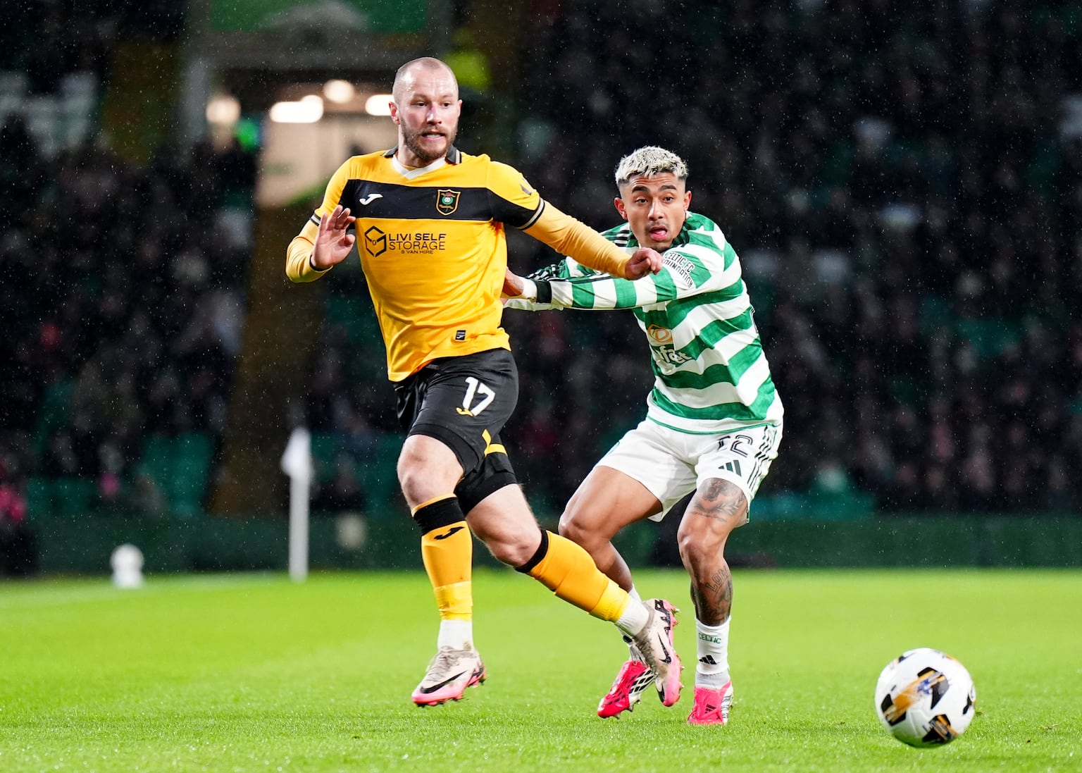 Dundee United held by relegated Livingston
