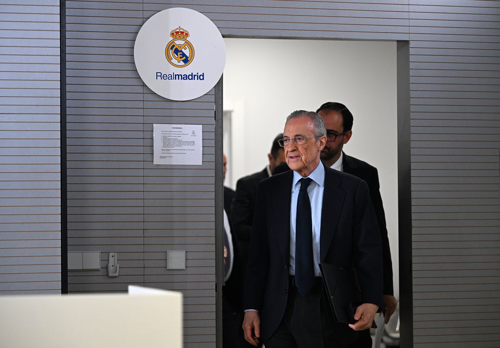 Florentino Pérez, indignado, comparece por sorpresa en plena crisis del ...