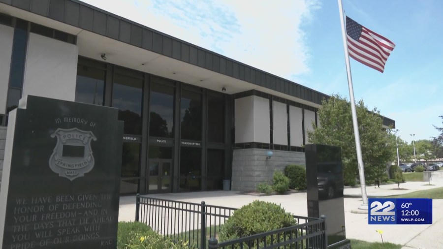 Springfield officer praised for quick shoplifting response