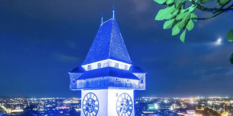 Darum leuchtet der Grazer Uhrturm heute blau