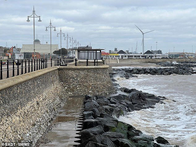 Paramedics helping mother stuck in rocks by sea failed to follow ...