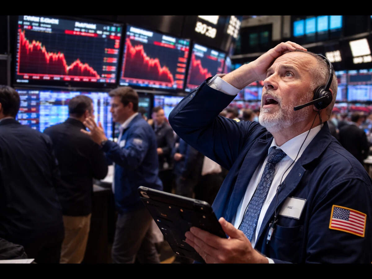 US stocks today: US stocks fall as hot CPI, Iran tensions weigh on ...