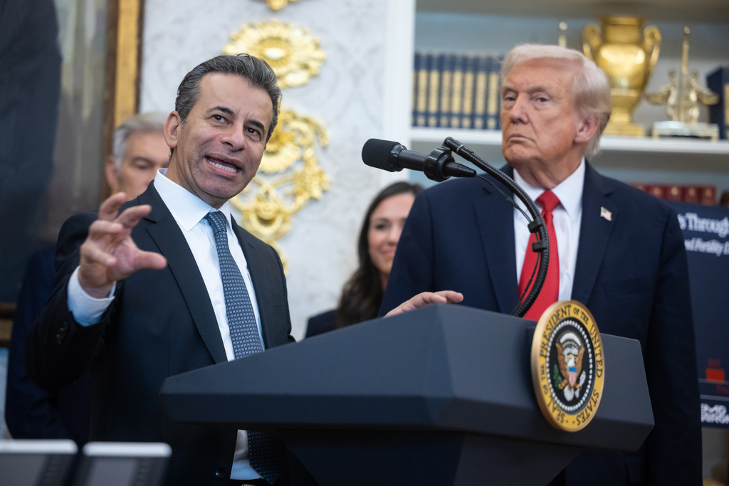 Trump’s FDA reversed policy on flavored vapes one week after tobacco ...