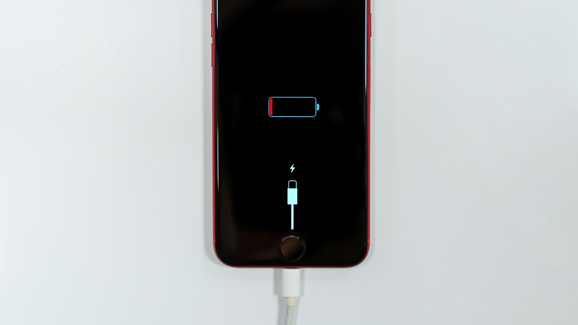 10 choses qu’on déteste chez les smartphones et 10 qu’on adore