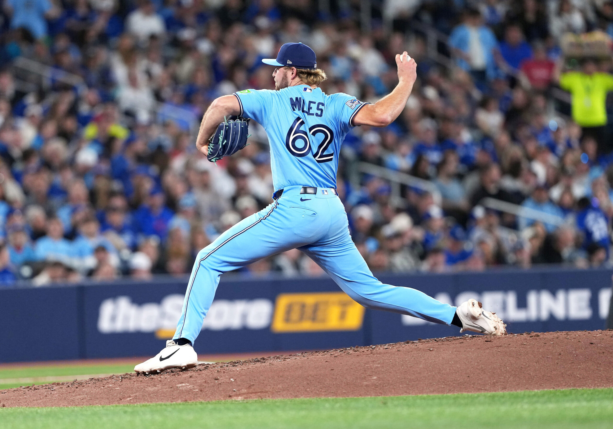 Blue Jays weigh rookie Miles for fifth starter role after Lauer DFA