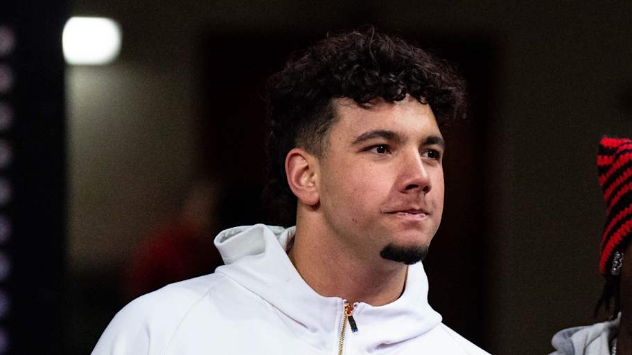 Dylan Raiola stops short of calling Oregon 'Quarterback University'