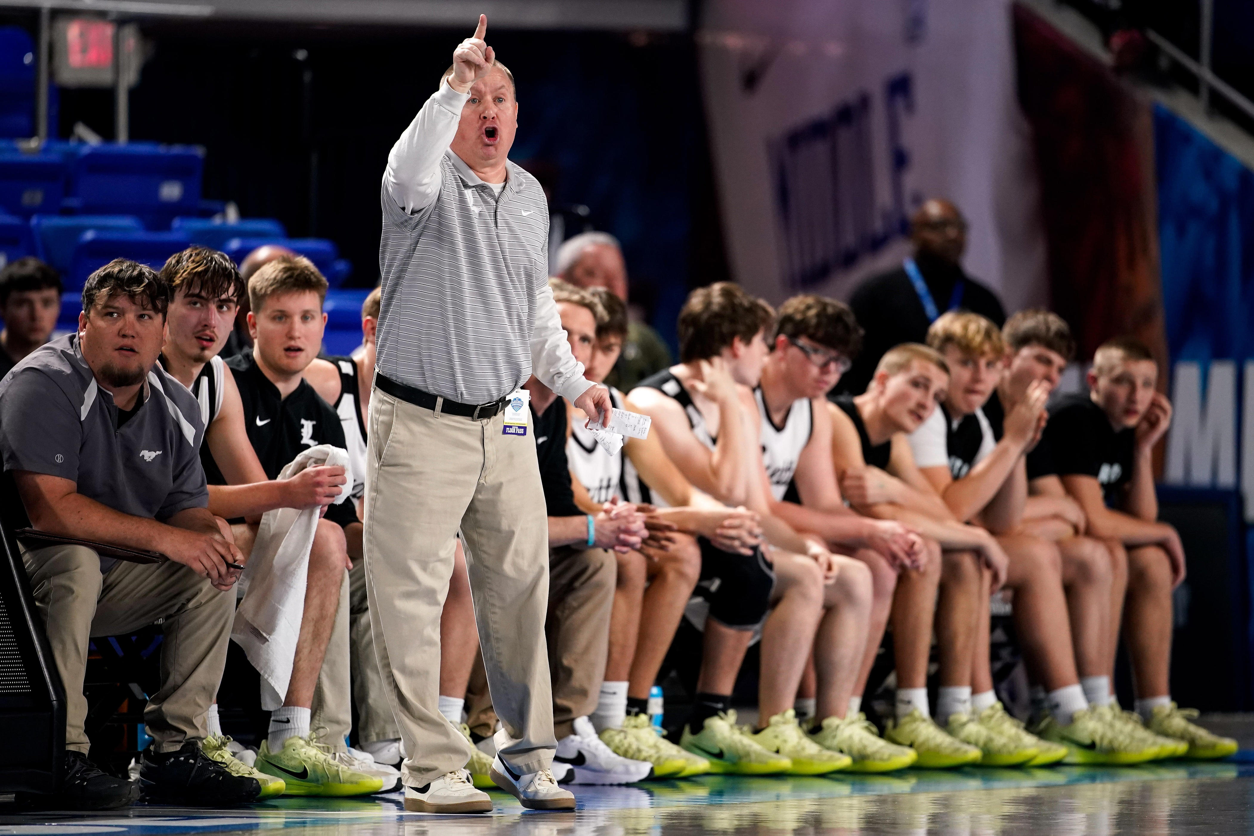 Greg Tipps resigns from Loretto basketball to accept position at UT ...