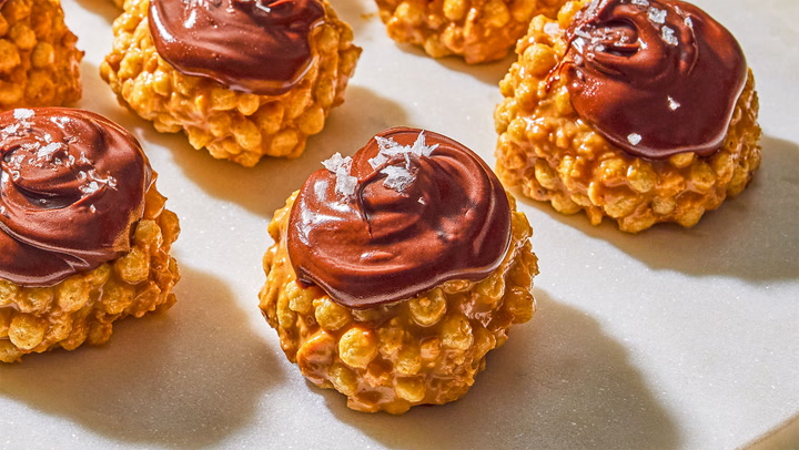 How to make crispy quinoa peanut butter balls