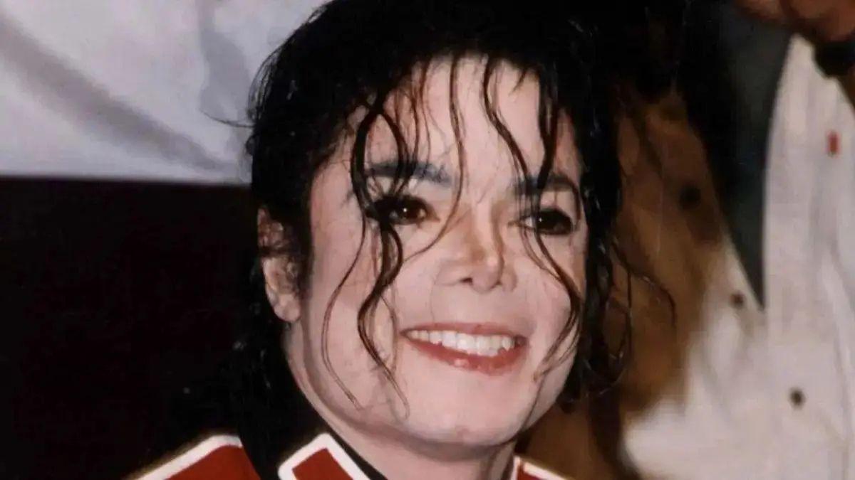 'He's a monster': Michael Jackson's alleged 'secret family' accuse ...