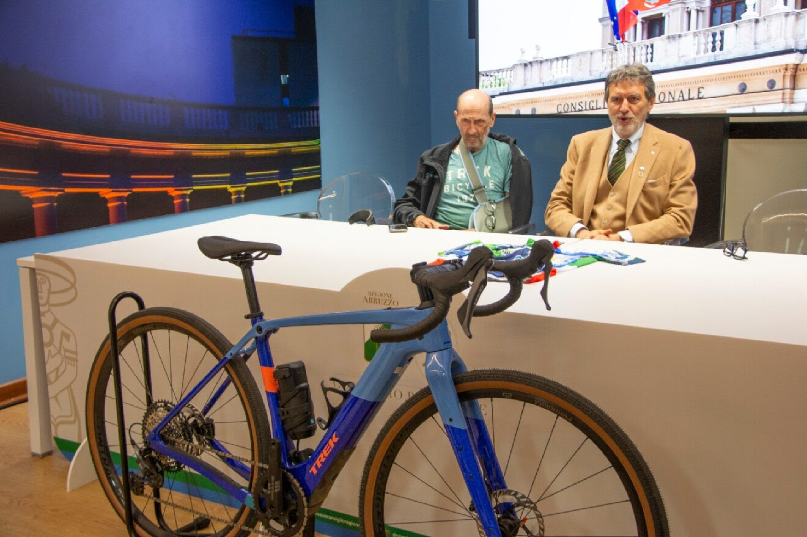 Giro d'Italia 2026, l'Abruzzo presenta la tappa del Blockhaus