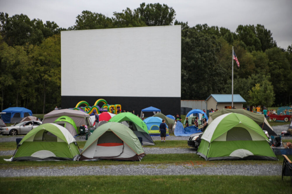 15 historic drive-in theaters that still make a night out feel different
