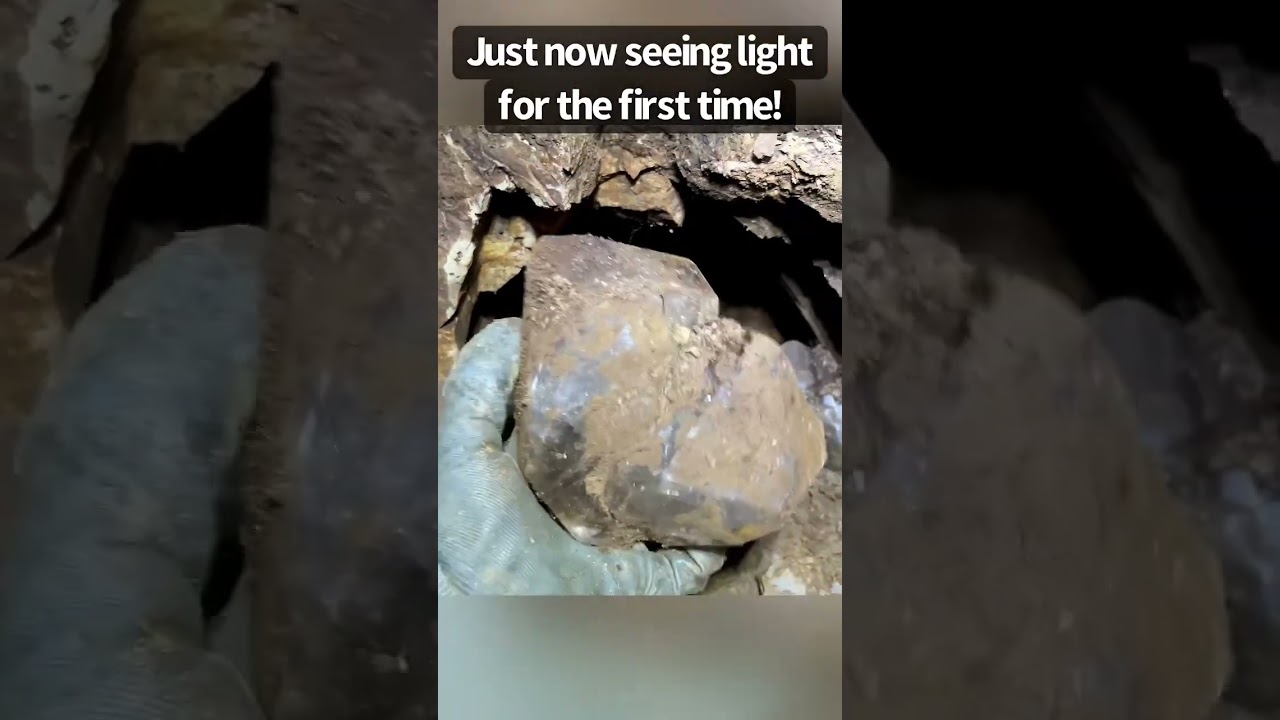 Huge herkimer diamond found!