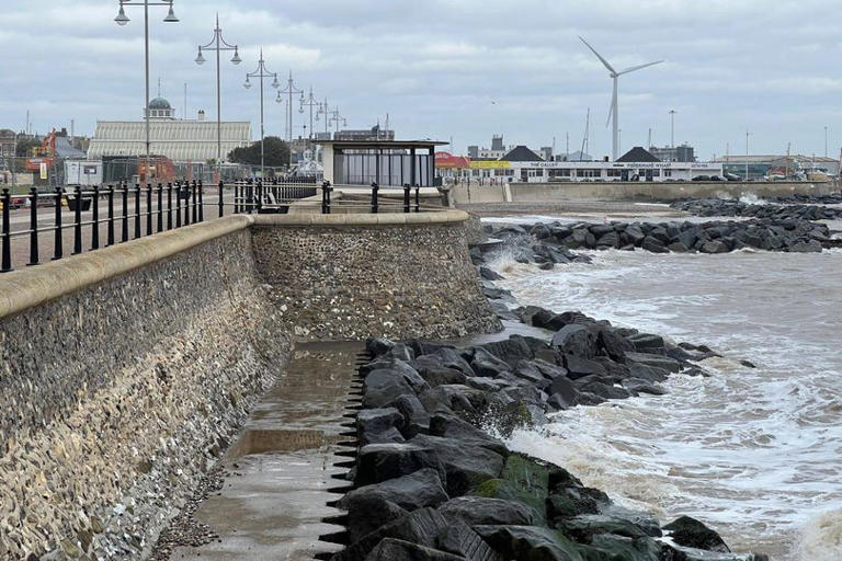 Mum died in rocks as rescue 'did not follow guidance'