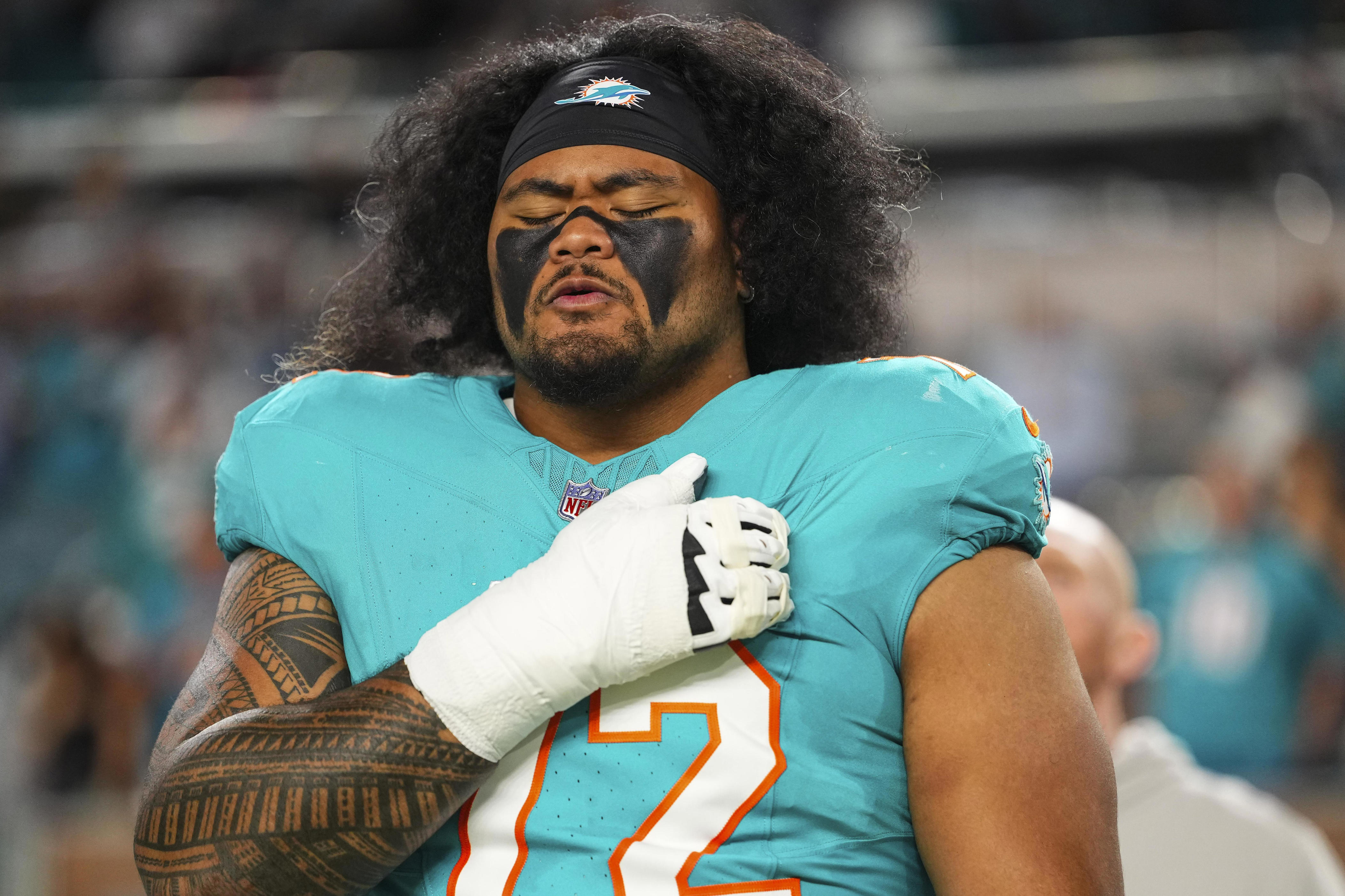 Jonah Savaiinaea has opportunity to earn starting job at new spot