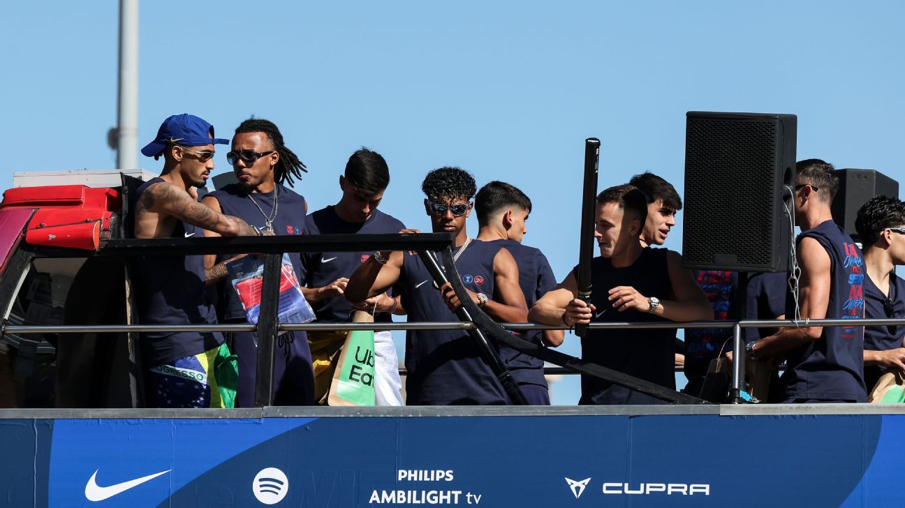 Barcelona coach Flick: Waving Palestine flag Yamal's call