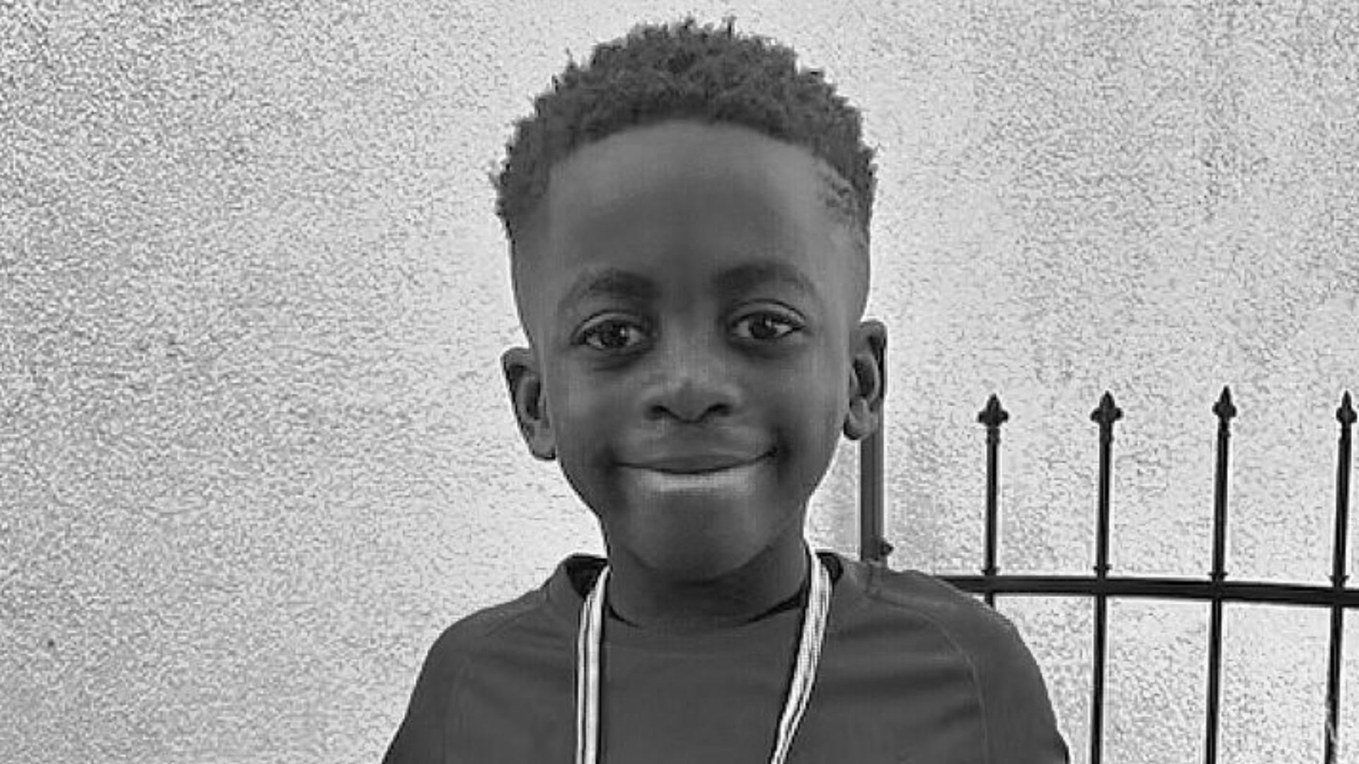 7-year-old boy dies after being thrown into a fence by a flying bounce ...