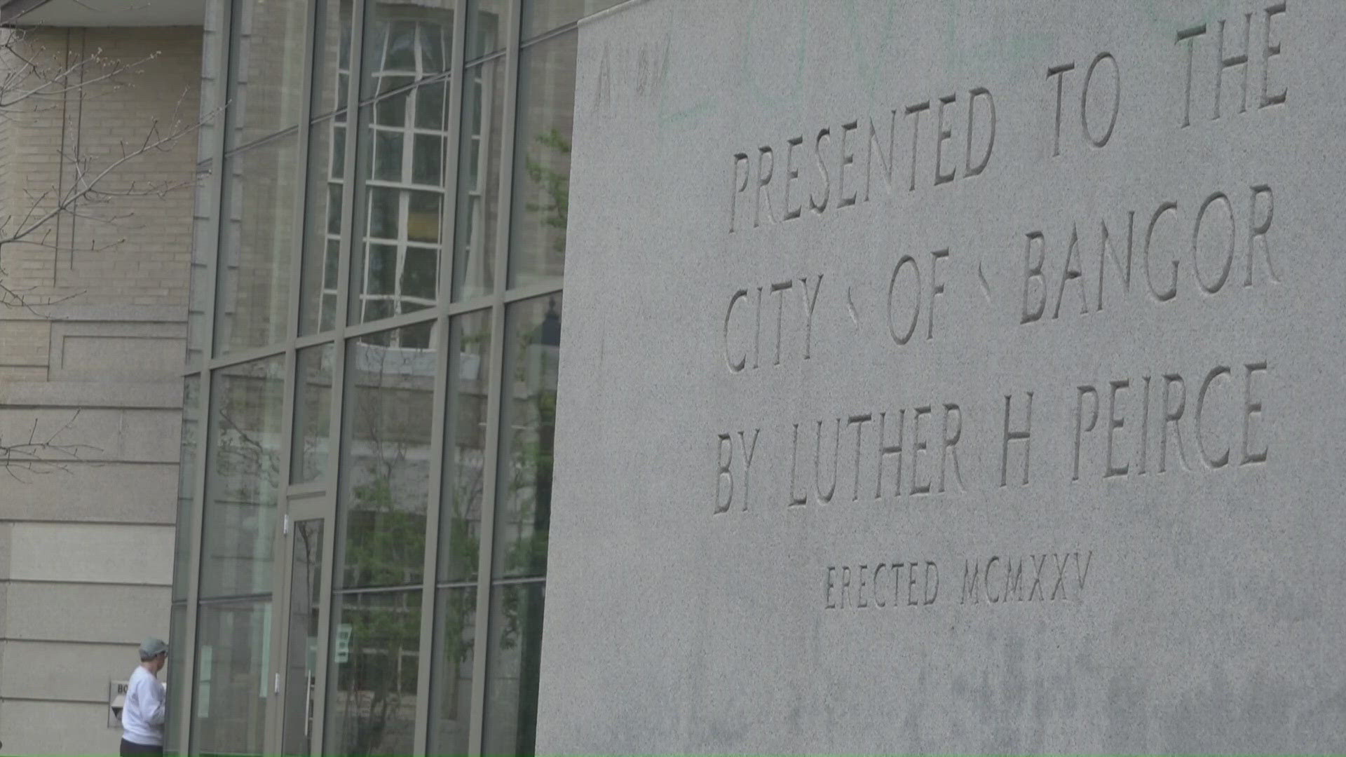 Bangor city council approves new policy to manage homelessness near library
