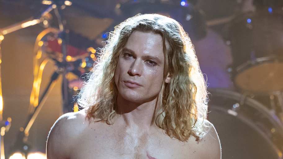 The Vampire Lestat Reveals New Intriguing Details And Photos Here S
