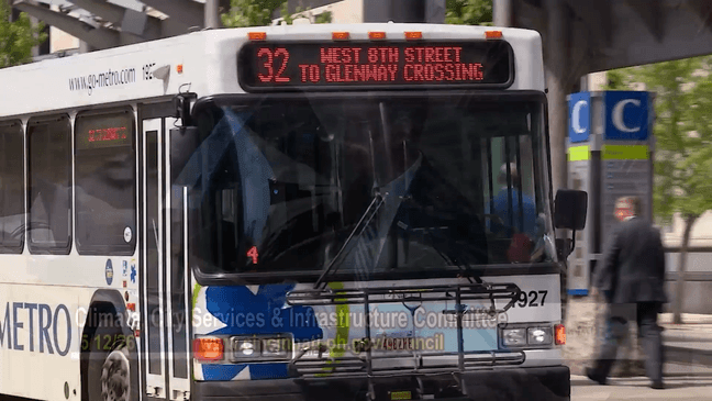 Metro outlines new programs to win over Cincinnati commuters as gas ...