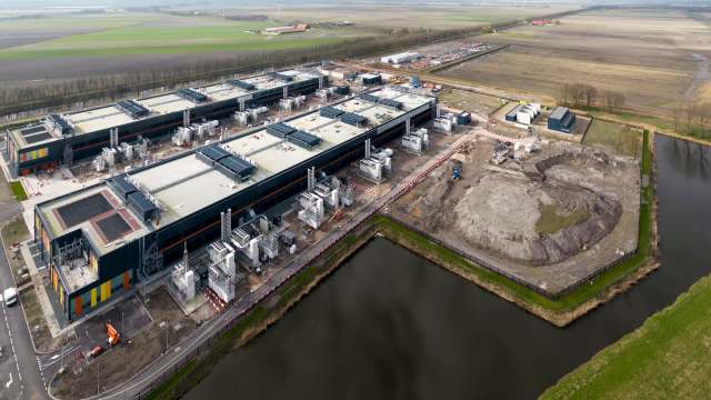 Data center drained 30 million gallons of water without reporting or ...