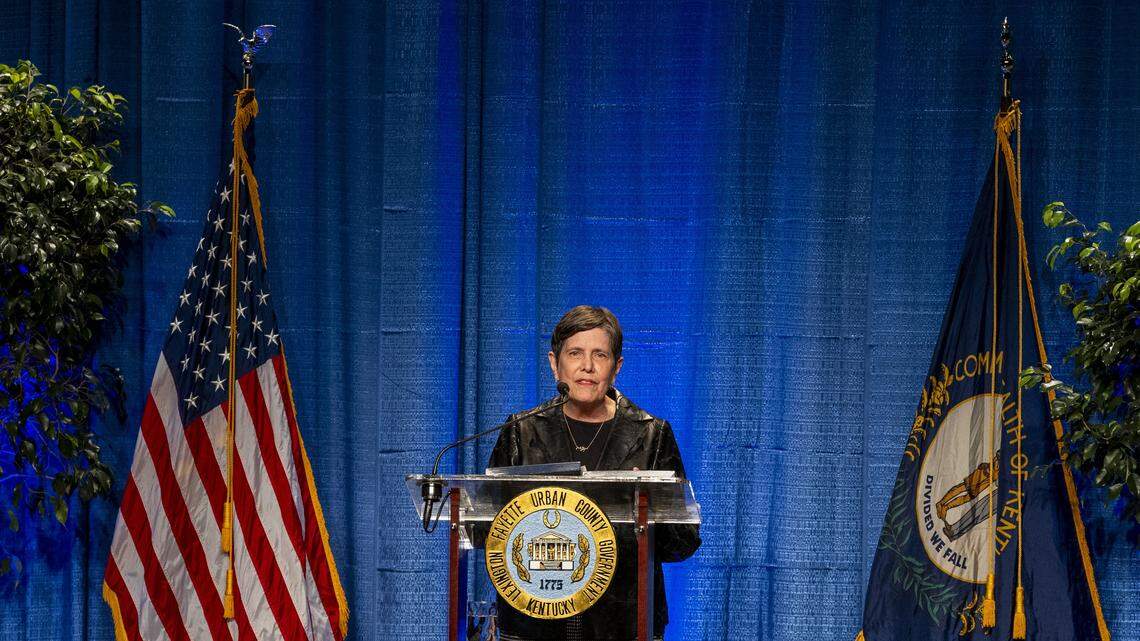 New Lexington data center won't get city money. Mayor supports 'tight ...