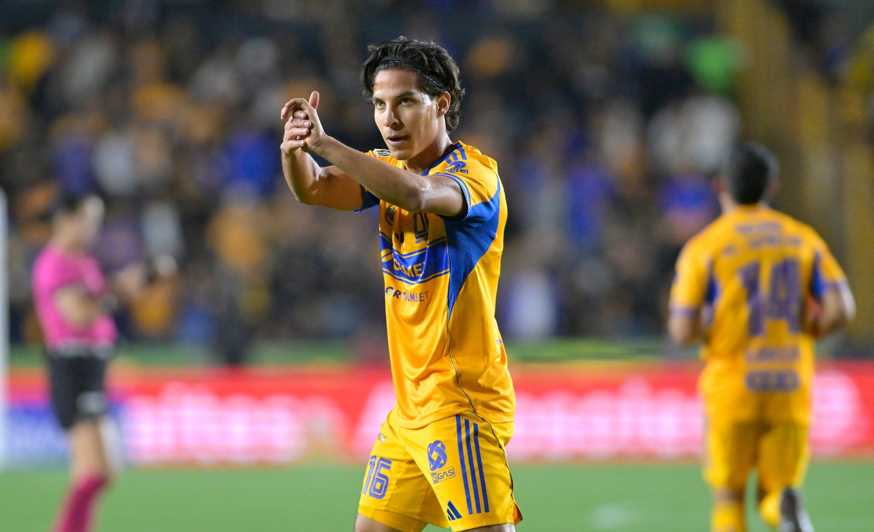 Marcel Ruiz y Diego Lainez destacan en la prelista de 55 convocados de ...