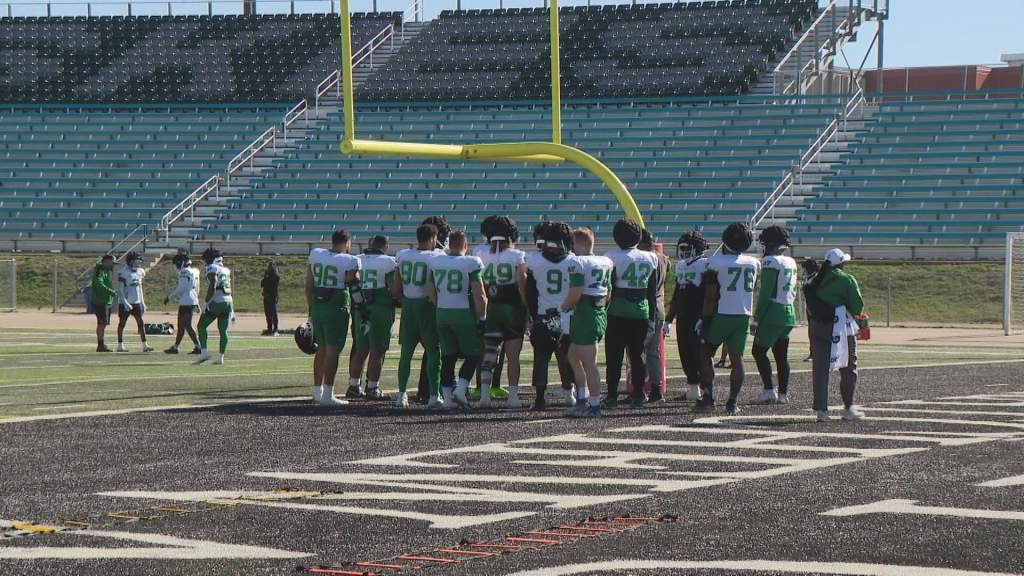 Roughriders battle it out in the trenches at training camp