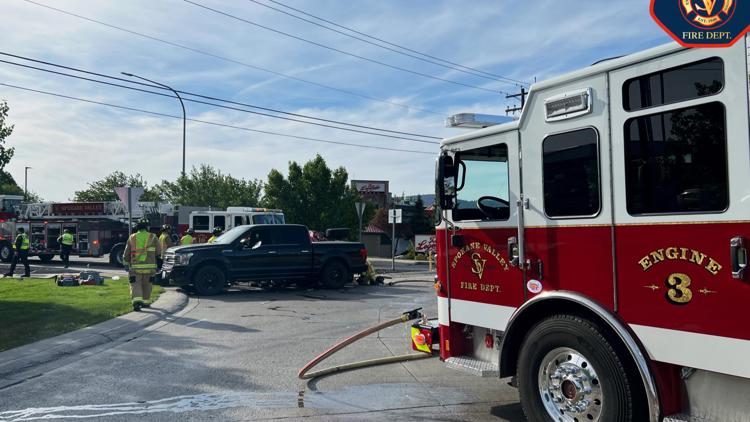 Spokane Valley Fire responds to crash, roundabout closed in Liberty Lake