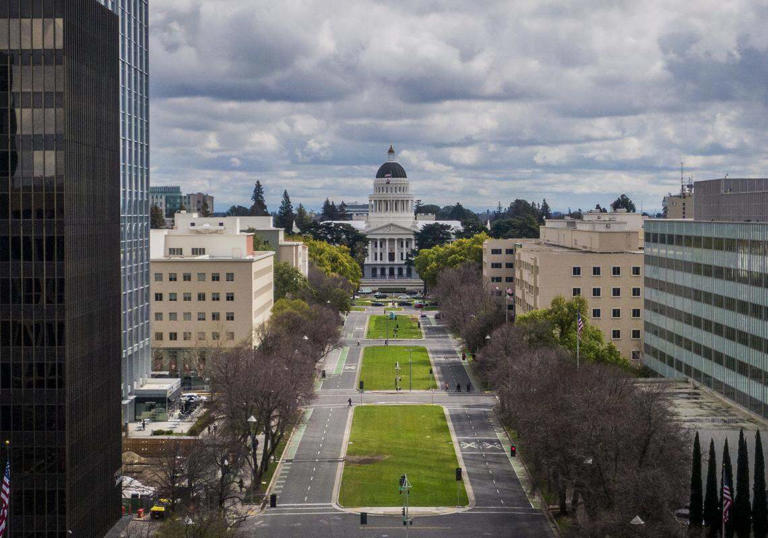 Sacramento's largest Asian American, Pacific Islander night market returns