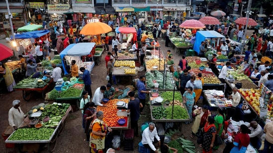 CPI inflation rises to 3.48% in April on food price gains