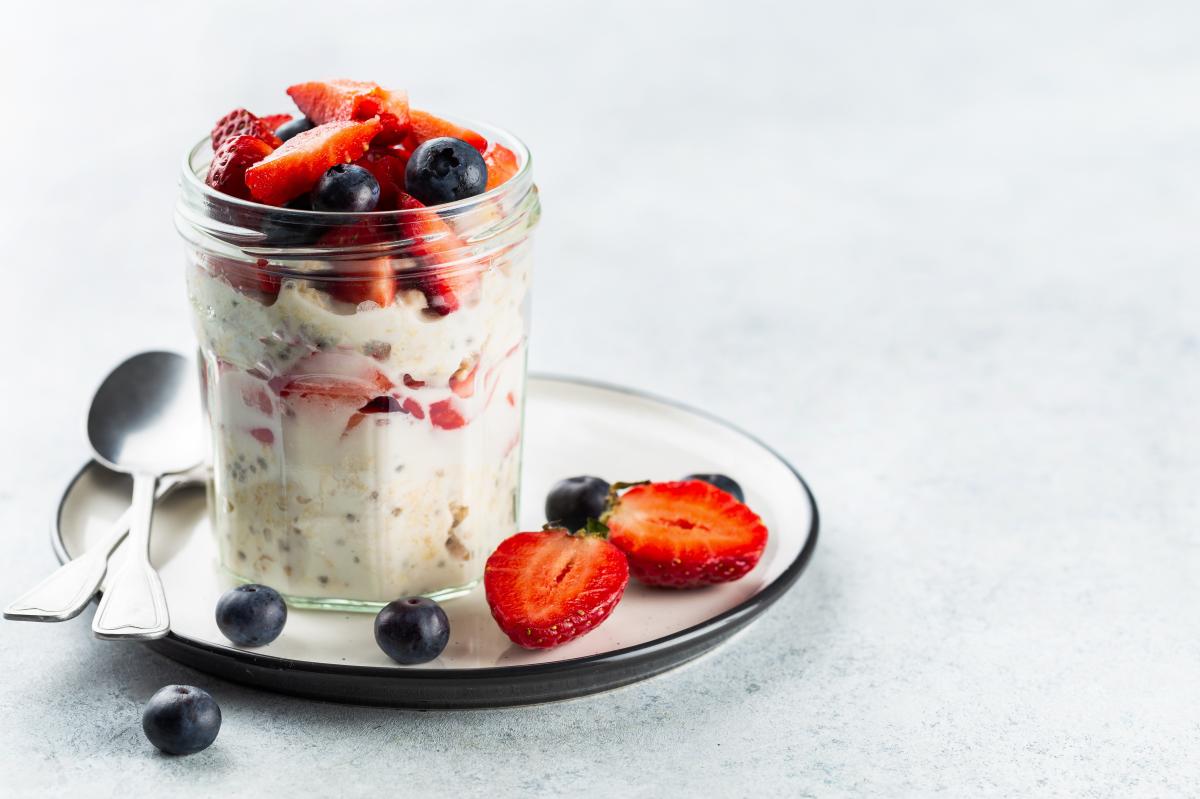 Zauberzutat Haferflocken: Kann man mit Overnight Oats abnehmen?
