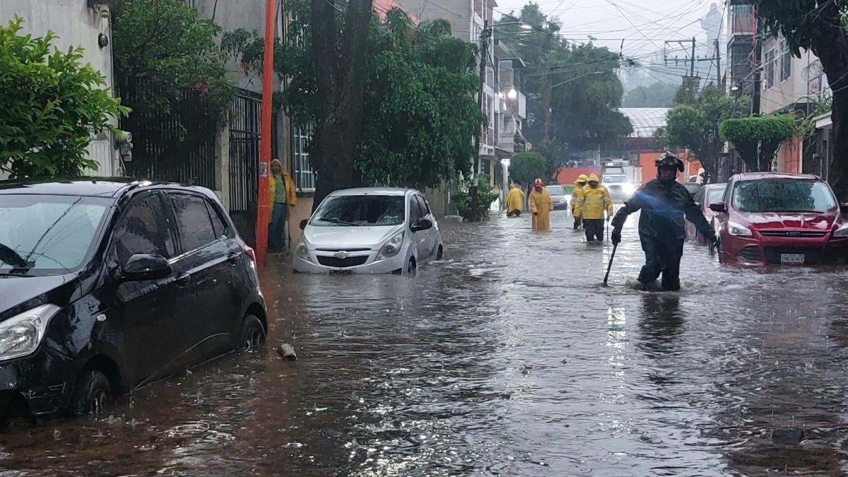 Ecatepec, Naucalpan y Tlanepantla padecen ante fuerte lluvia de este martes