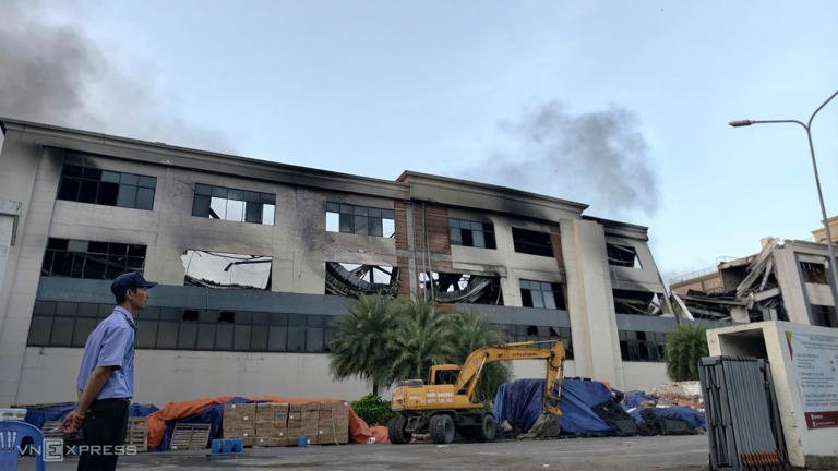 Massive Chinese factory fire affects 1,350 workers, jobs at stake