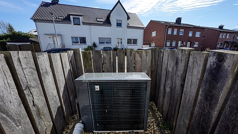 Heat pump sales soar in Germany as gas boiler sales drop. How does the ...