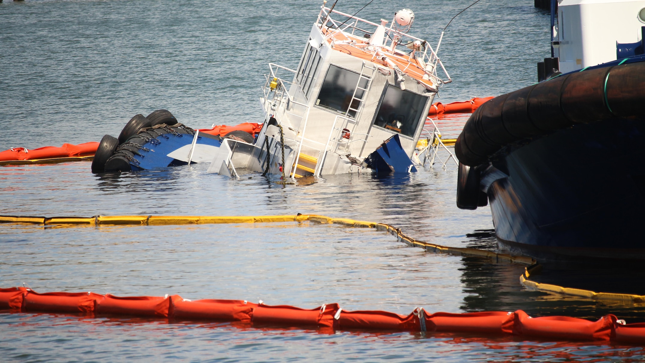 High Court sides with TasPorts over 2022 Mersey River tugboats sinking ...