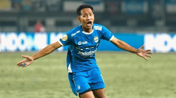 Permintaan maaf Rizky Ridho, Persija kalah, Beckham Putra dijambak ...