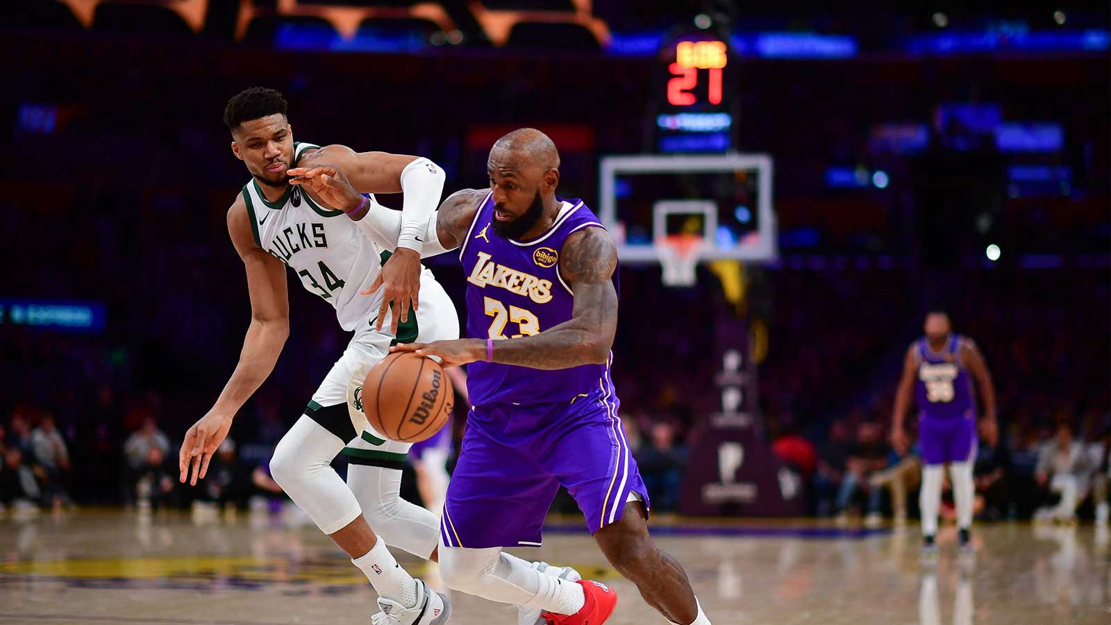 Lakers’ 3 best trade targets with aggressive plans after Thunder sweep
