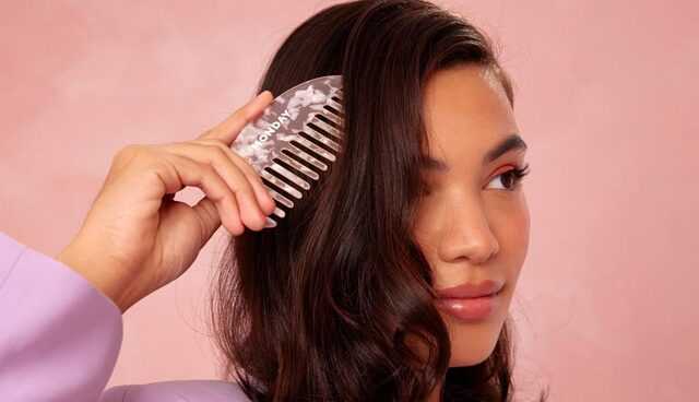 10 Overnight Hair Habits That Helps To Reduce Frizz By Morning