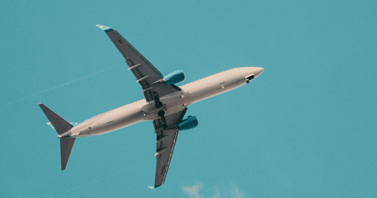 Woman dies on flight from Chicago to Mexico after falling ill mid-air