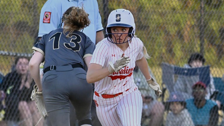 No. 5 Spalding softball defeats John Carroll, 4-3, in IAAM A Conference ...