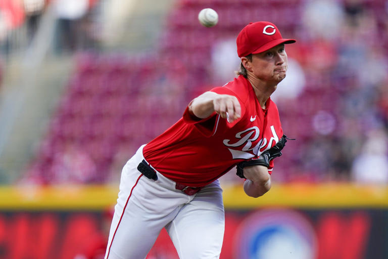 Will NL Central's Fab Five make history and what's it mean for Reds?