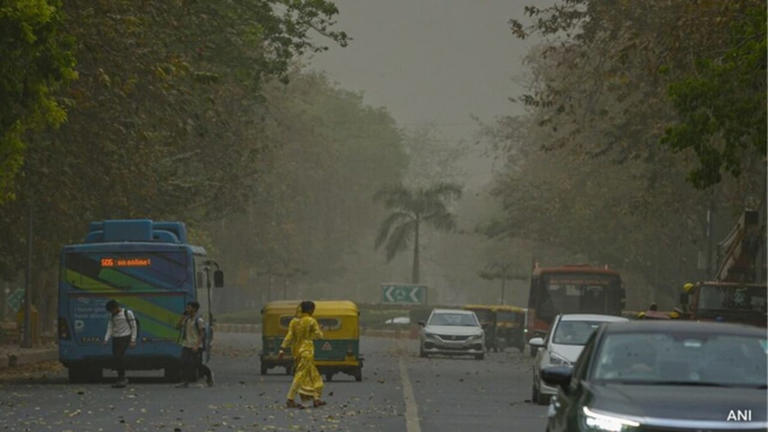 Karnataka weather alert: IMD predicts thunderstorms, rain and rising ...