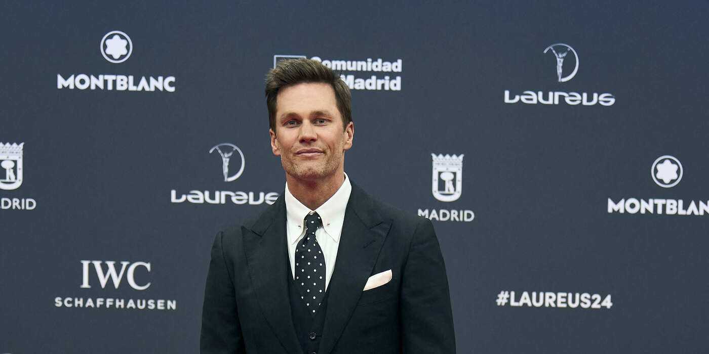 Tom Brady gets payback on Kevin Hart with brutal roast about infidelity