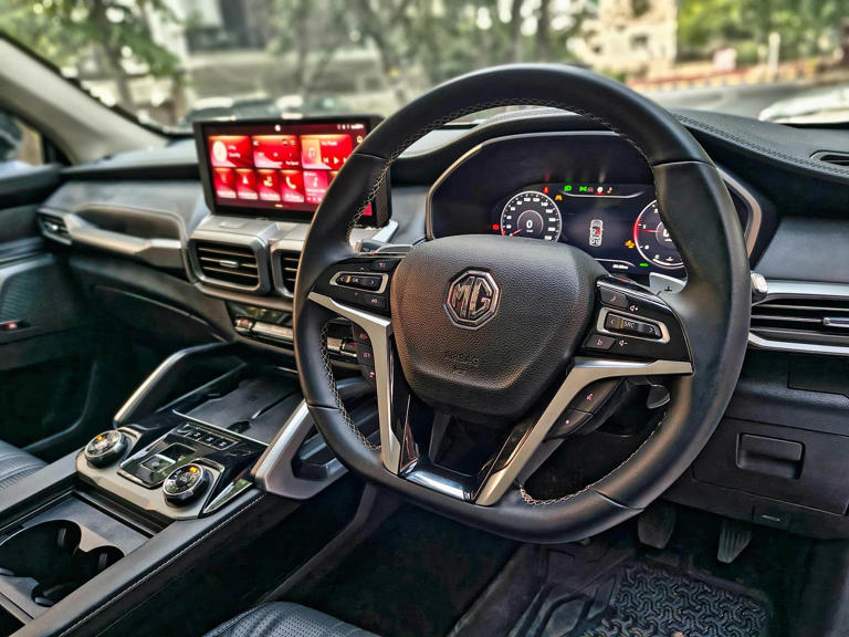 MG Majestor Diesel Review: Big, Comfortable And Surprisingly Easy To Drive