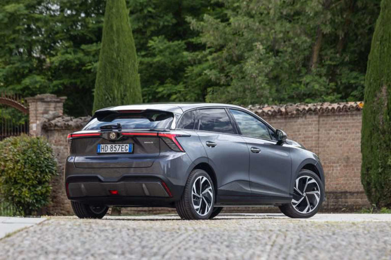MG4 EV e MG4 Urban 2026, due anime elettriche per la nuova strategia MG ...