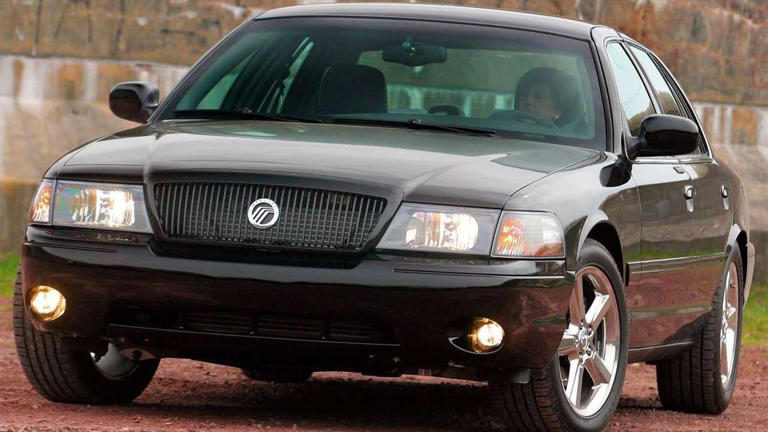 7 Forgotten 2000s Performance Cars Collectors Hunt