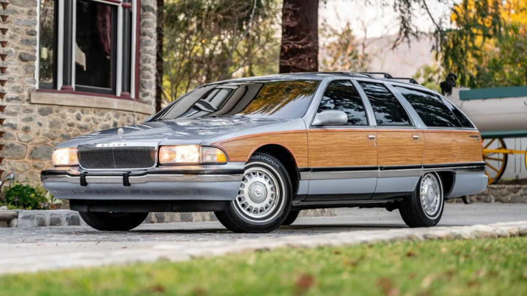 Chevy's rare muscle car had wood paneling and a third-row seat