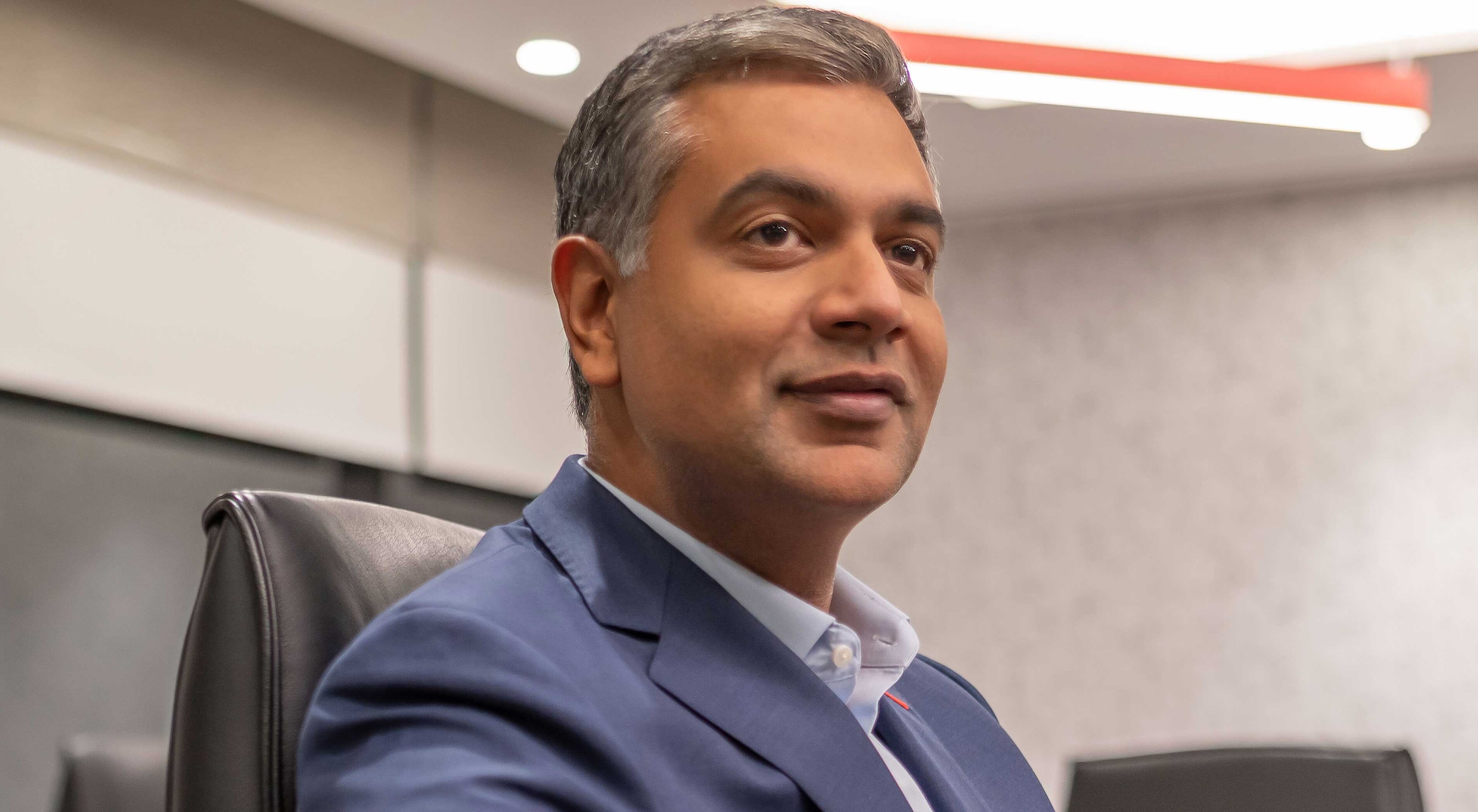 Customers Bank CEO used his AI clone to lead the latest earnings call ...